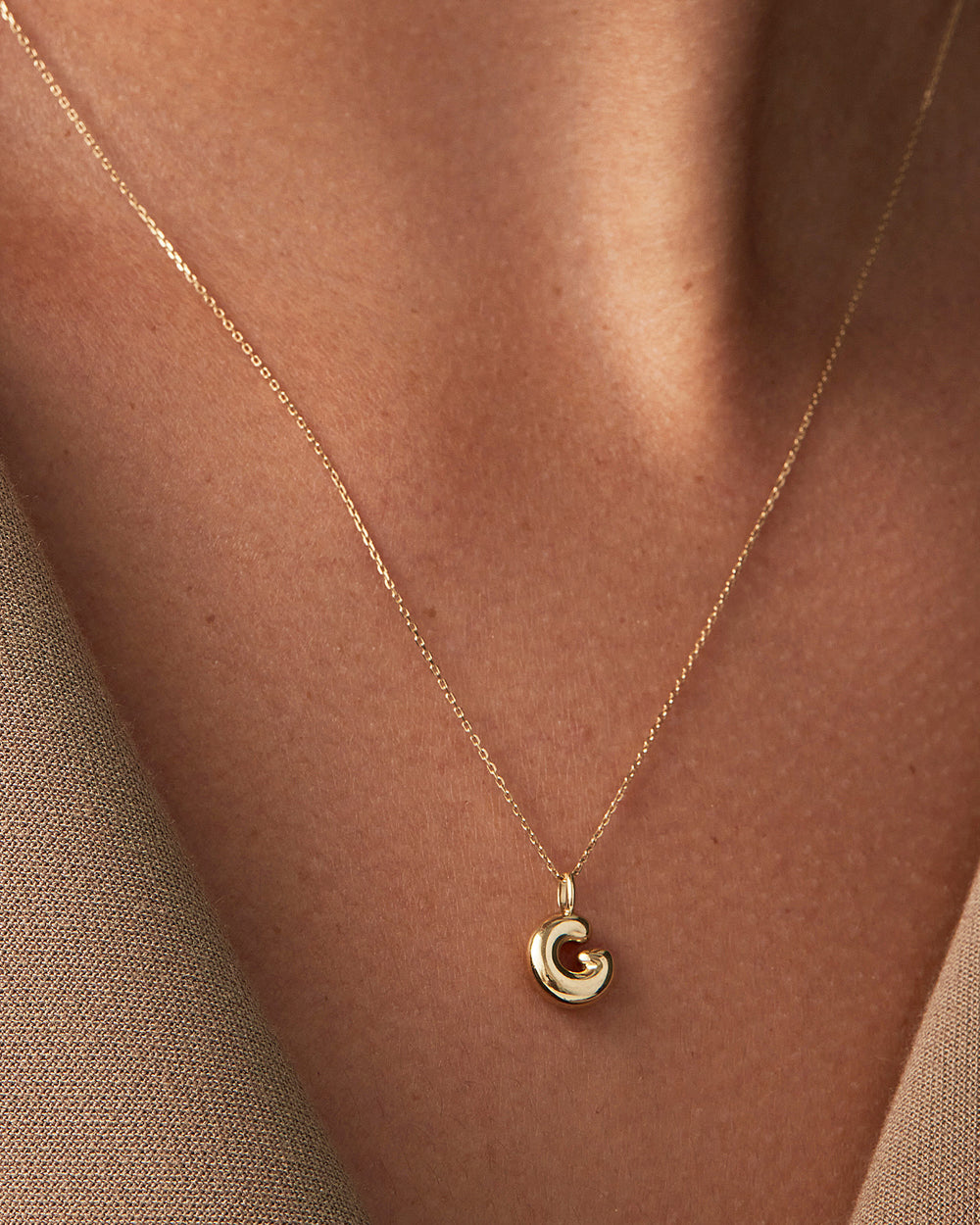14K Gold Bubble Letter Necklace - G | JENNY BIRD