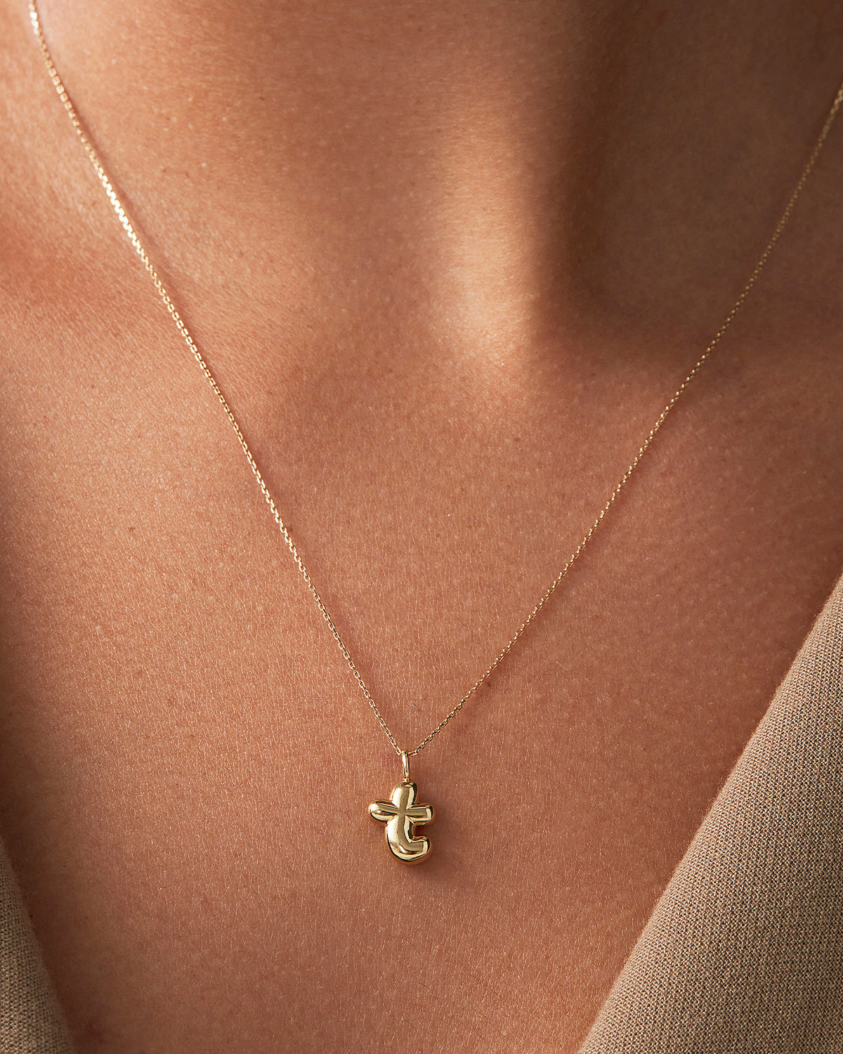 14K Gold Bubble Letter Necklace - T | JENNY BIRD